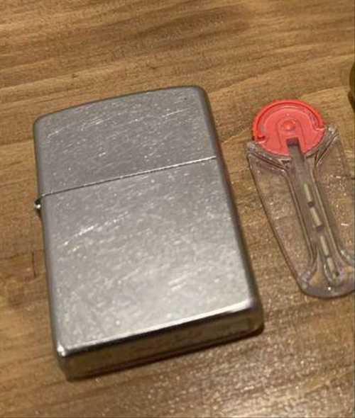 Зажигалка оригинал zippo