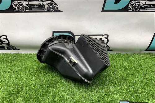 Воздухозаборник Audi Q7 4L BAR 2006