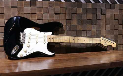 Электрогитара Fender Stratocaster (Eric Clapton)