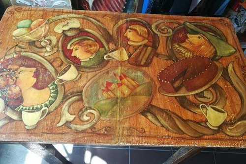 Продаётся стол деревянный с ручной росписью