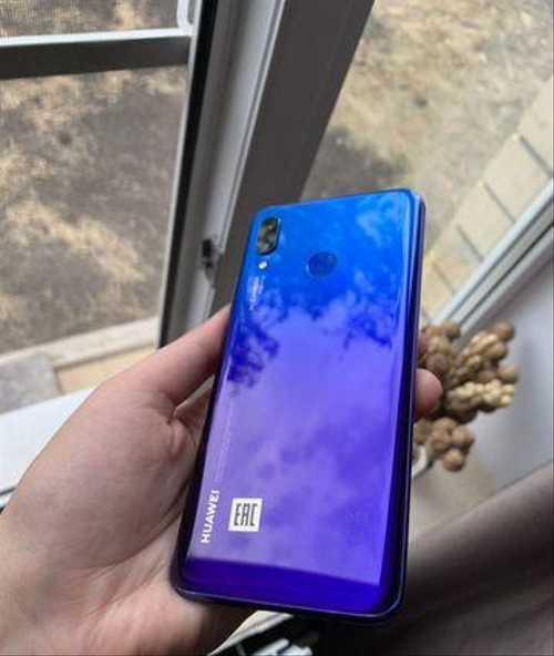 Хуавей воронеж. Хуавей п20. Хуавей p20 Pro золотой. Хуавей Нова 5т фиолетовый. Huawei p20 Pro полный комплект