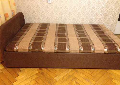 Купить бу диван в спб. Диван кровать б/у. Тахта 1980 год. Великан мебели диван тахта. Тахта 1200 2000 детская.