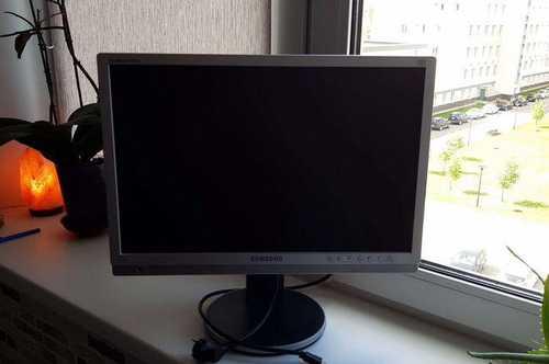 Монитор Samsung Syncmaster 215TW 21"