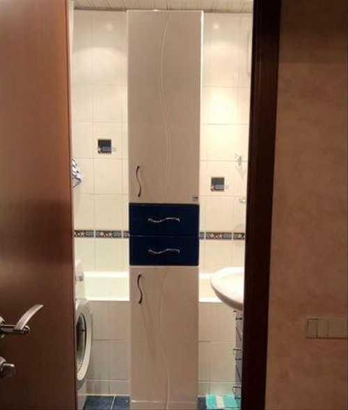 Вертикальный шкаф для ванны