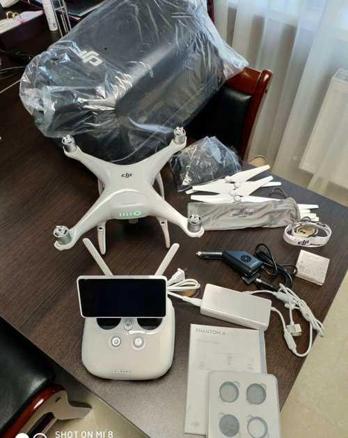 Продам новый квадрокоптер DJI Phantom 4 PRO Plus