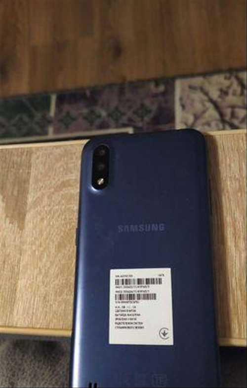 Телефон Samsung А01
