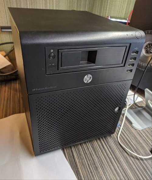 HP Microserver G7 N54L 2 GB Synology (xrenology)