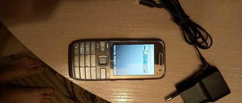 Nokia e52