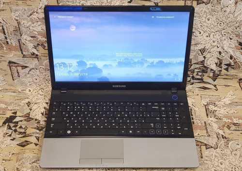 Ноутбук Samsung NP300E5A (Core i3, SSD)
