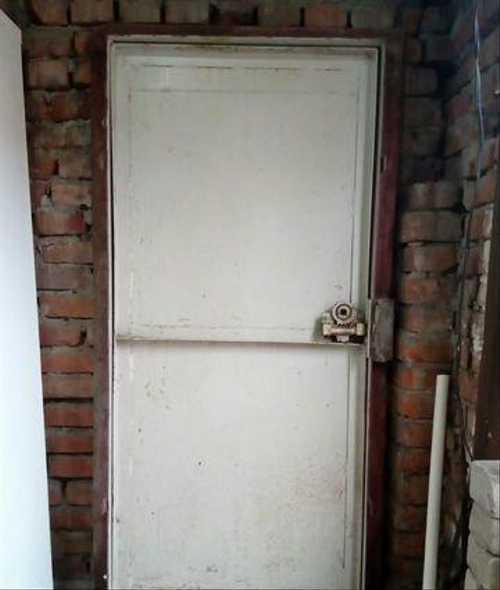 Бронированная металлическая дверь бу
