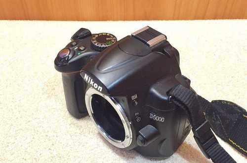 Nikon D5000 body
