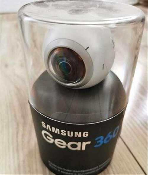 Action камера Samsung Gear 360
