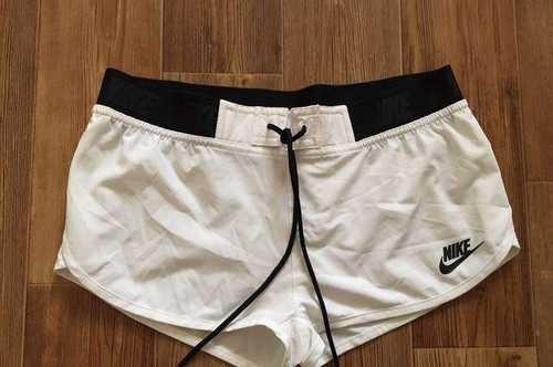 Шорты спортивные Nike