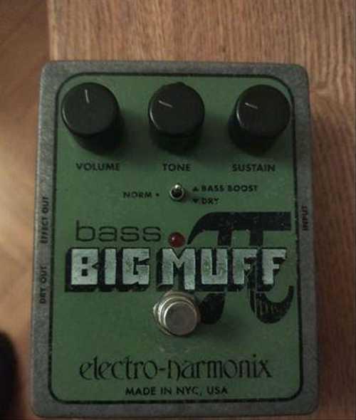 Гитарная педаль big muff fuzz bass