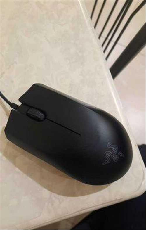 Razer abyssus essential rz01-0216