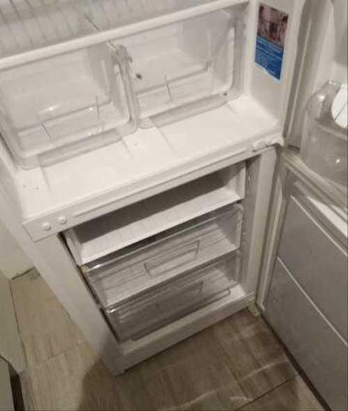 Холодильник indesit 160см