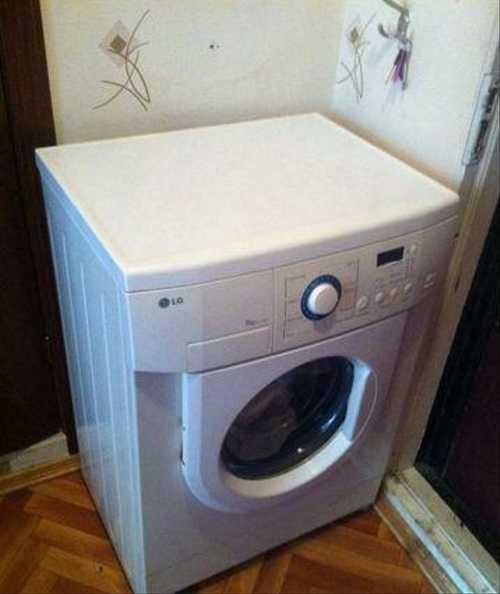 LG стиральная машинка в идеальном состоянии