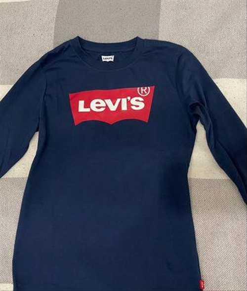 Лонгслив levis