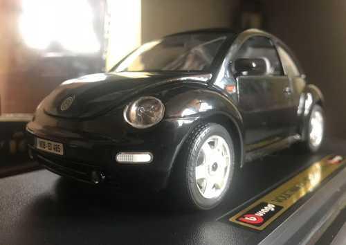 Модель авто VW New beetle. 1/24 Bburago (Италия)