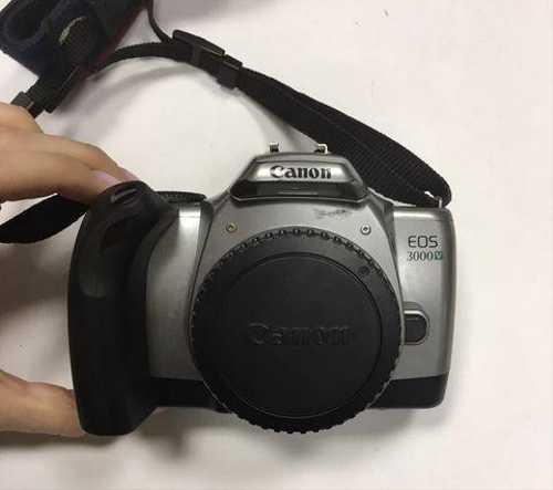 Canon EOS 3000v