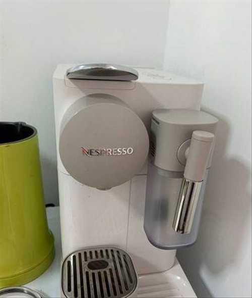 Кофемашина Delonghi EN500.W