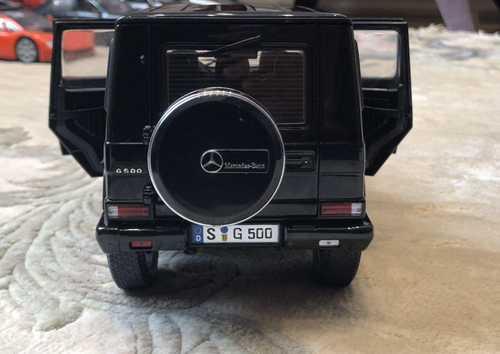 Модели автомобиля Mercedes G 500 1:18