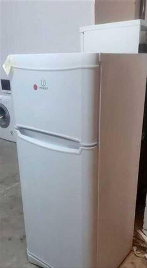 Холодильник indesit T14R.024