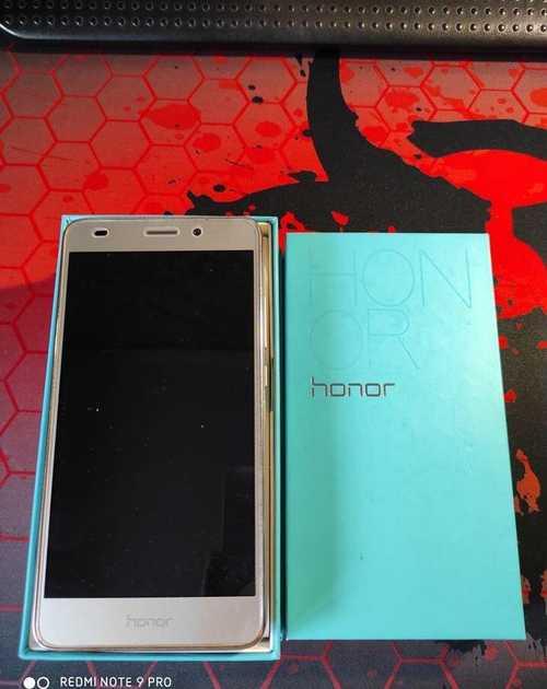 Смартфон Honor 5C (NEM-L51)