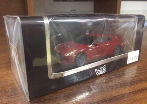 Модель Nissan GT-R Black edition 2011 1:43 Wit's J