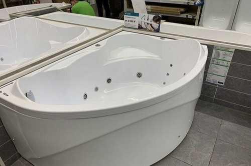 Новая ванна с гидромассажем 160 на 110см