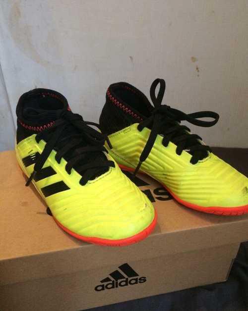 Футзалки Adidas predator р28