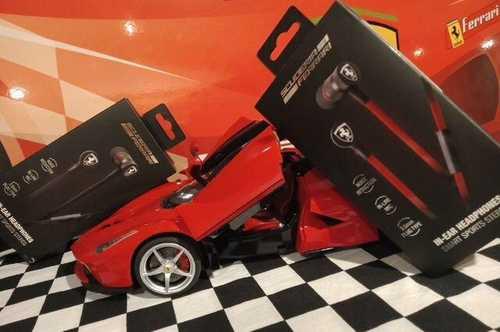 Вакуумные проводные наушники от Scuderia Ferrari