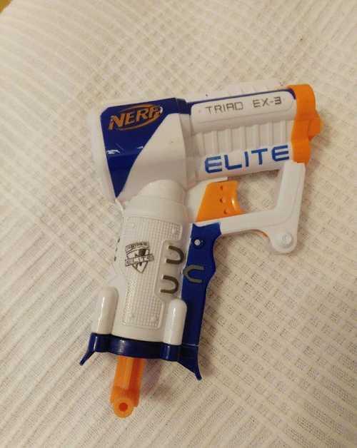 Пистолет Nerf