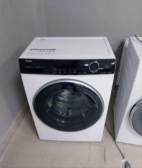 Стиральная машина узкая Haier HW80-BP14979 витрина