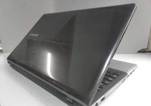 Ноутбук Samsung 355V (4ядра / 4Гб / HD7640G)
