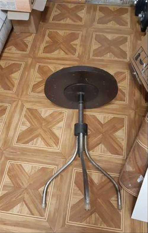 Стульчик для пианино