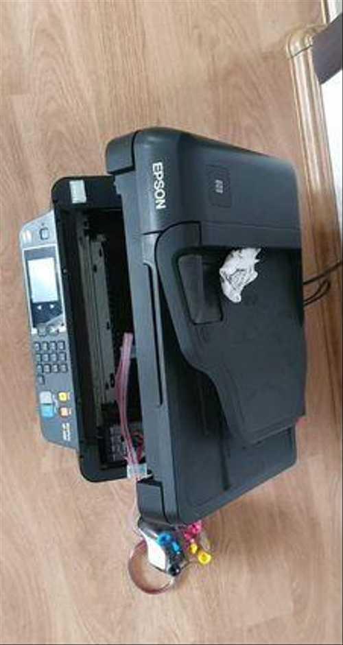 Мфу Epson WF-2660 (не определяется голубой)