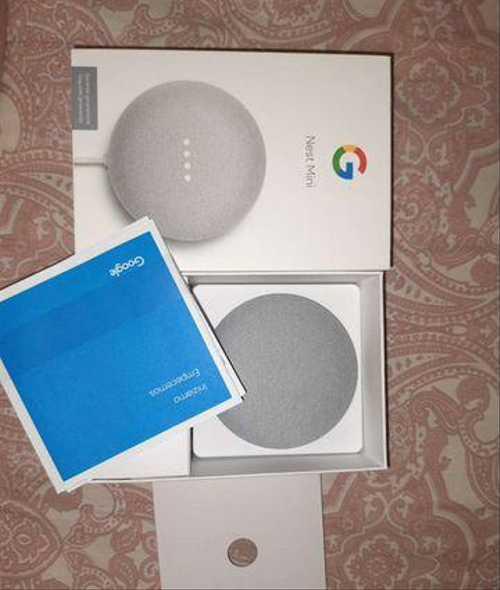 Умная колонка Google Nest Mini