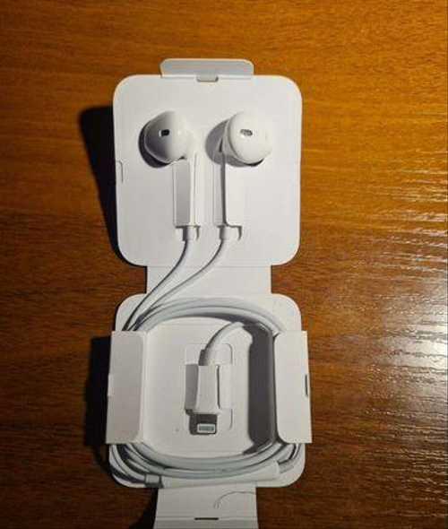 Apple earpods lightning обзор