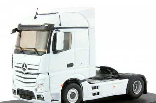 1:43 Mercedes-benz Actros MP4 Streamspace