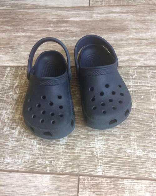 Crocs 8/9