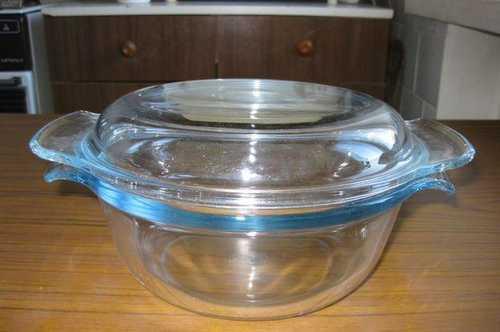 Pyrex "Classic" - кастрюля из жаропрочного стекла