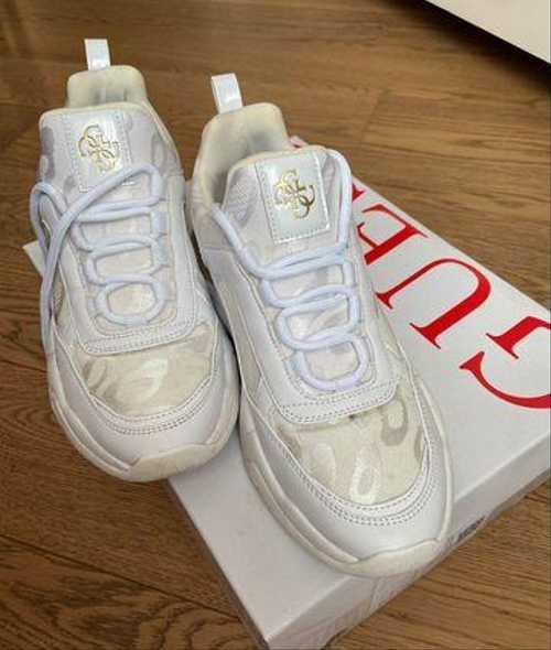 Кроссовки Guess женские 37 размер