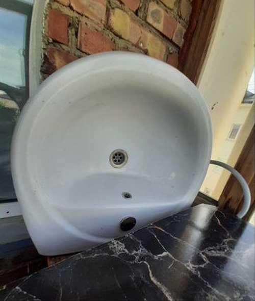 Раковина, кран