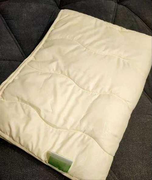 Легкое одеяло 1,5 спальное