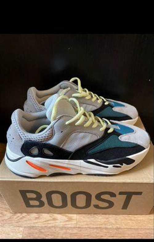 Yeezy Boost 700