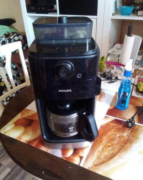 Кофеварка Philips HD7761 Grind & Brew