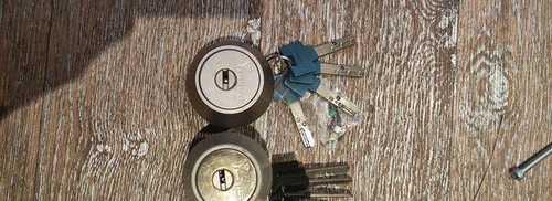 Mul t lock цилиндр, замок