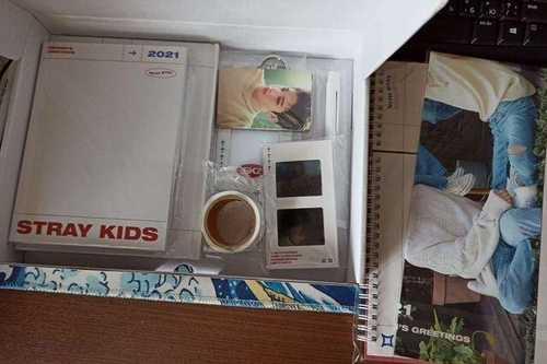 Гритинг Stray kids season greetings