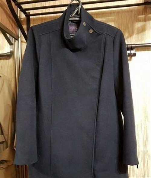 Короткое пальто Violeta by Mango
